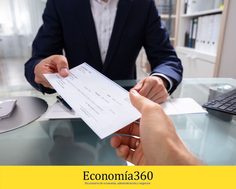 Cheque Bancario: Definición, Qué es y Ejemplos | 2024